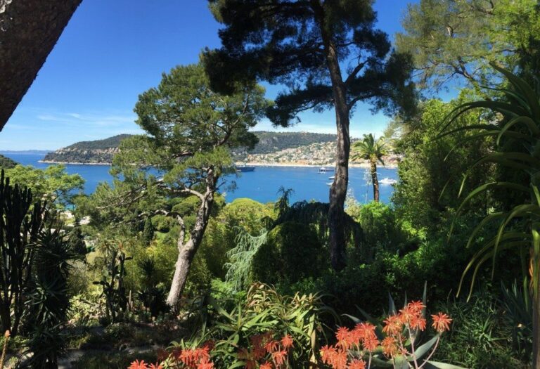 Cote d'Azur - Mediterranean Paradise
